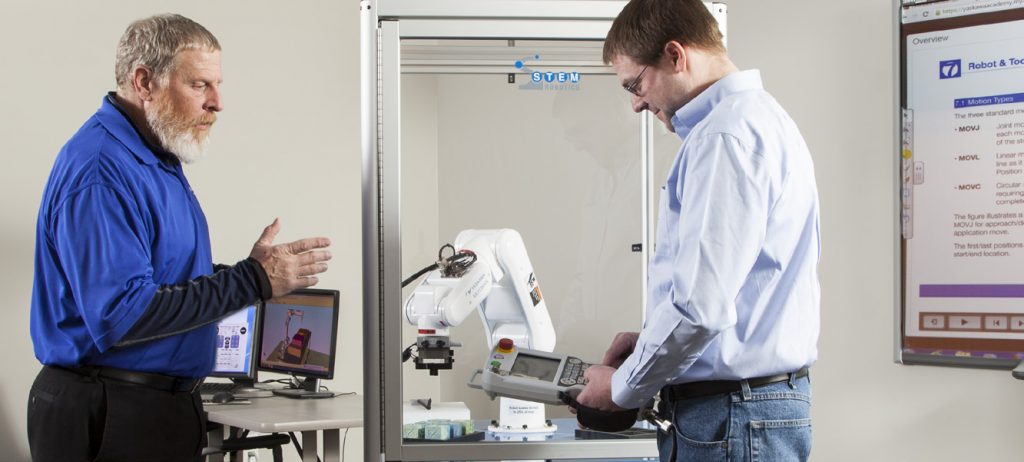 Robotics Training Solutions for industry 4.0 - Intelitek