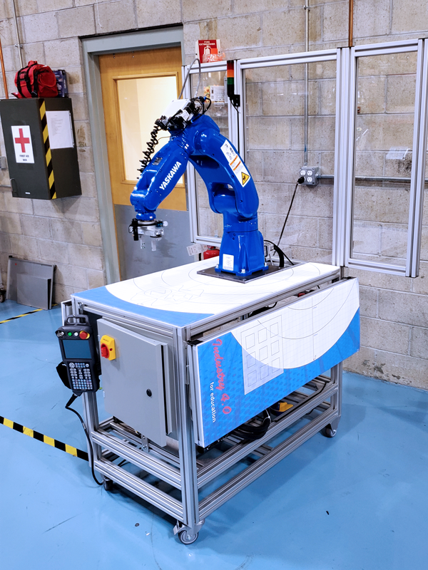 ROBOTIC CART FOR EDUCATION WITH GP8 ROBOT - Intelitek